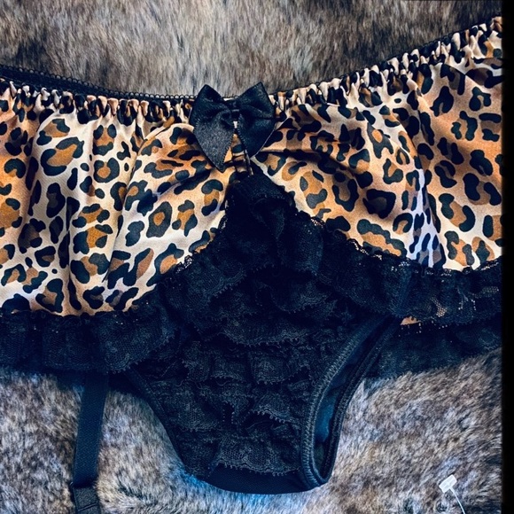 Frederick's of Hollywood | Intimates & Sleepwear | Fredericks Of ...